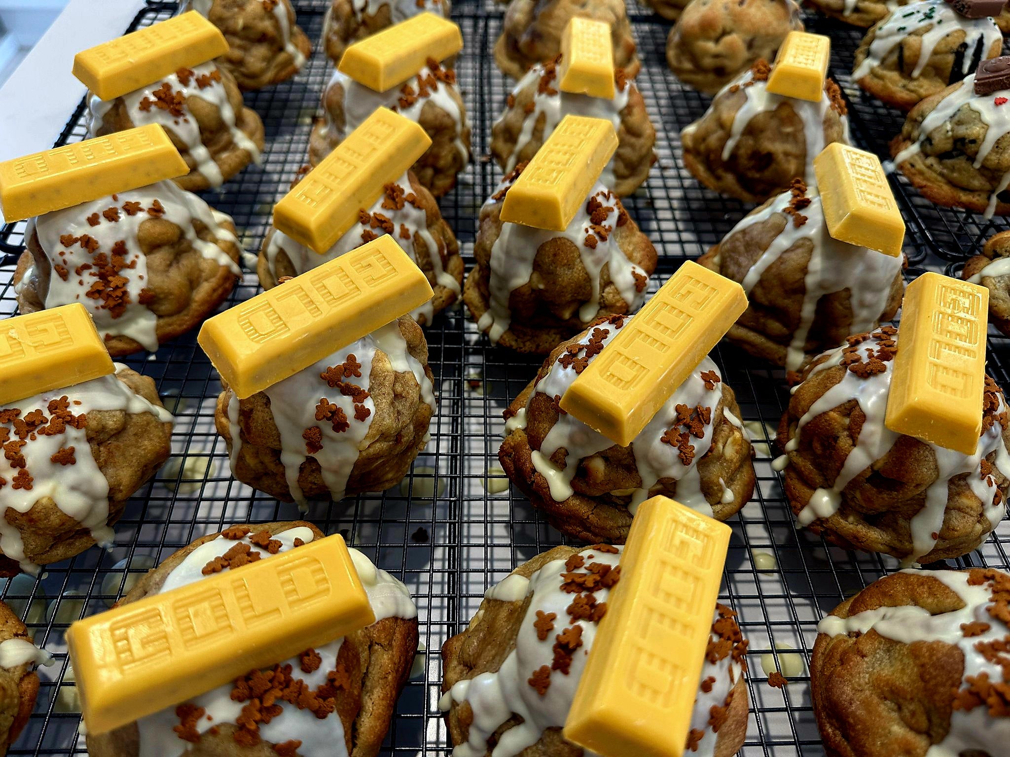 Gingerbread Gold – Mona's Treats
